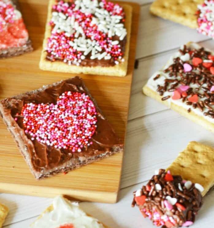Easy 3-Ingredient No Bake Valentine Squares – Moments With Mandi