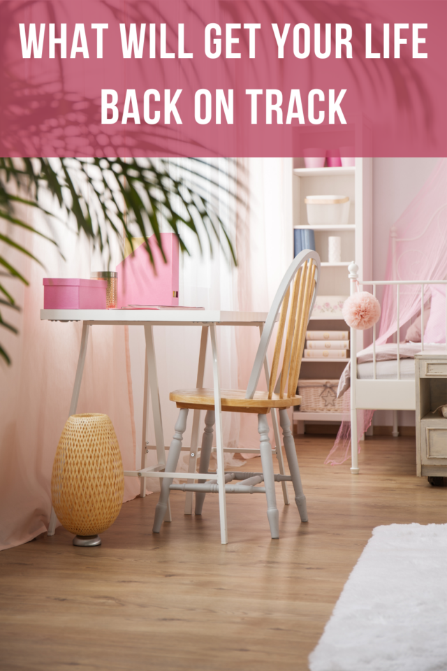 What Will Get Your Life Back On Track – Moments With Mandi